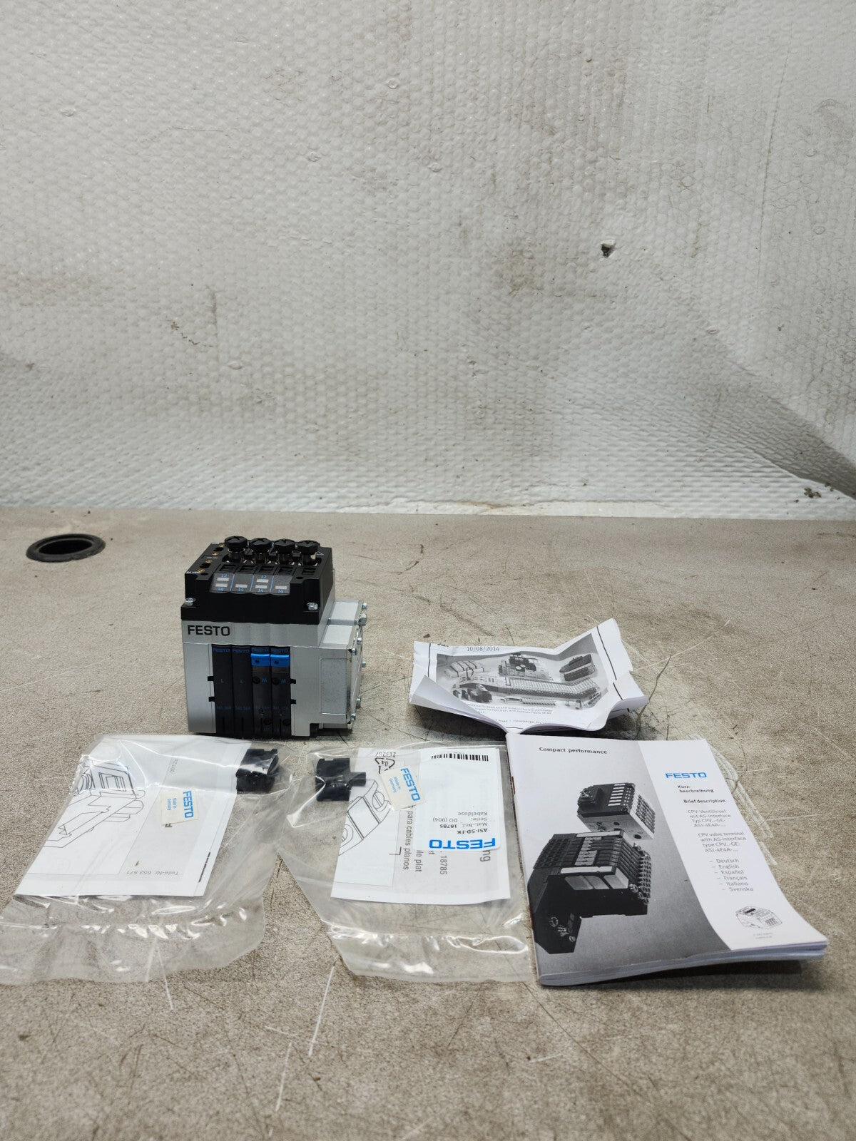 NEW IN BAG FESTO VALVE TERMINAL CPV10-GE-ASI-4E4A-ZM8