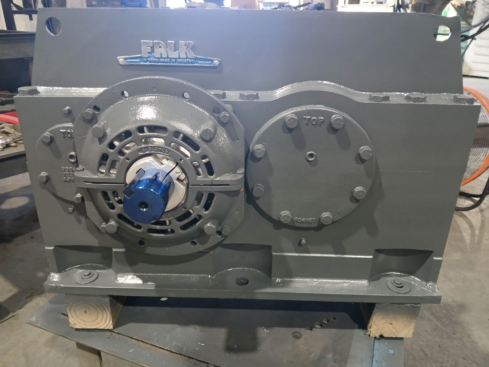 FALK PARALLEL SHAFT ENCLOSED GEAR DRIVE SPEED REDUCER 2.029 RATIO 2070