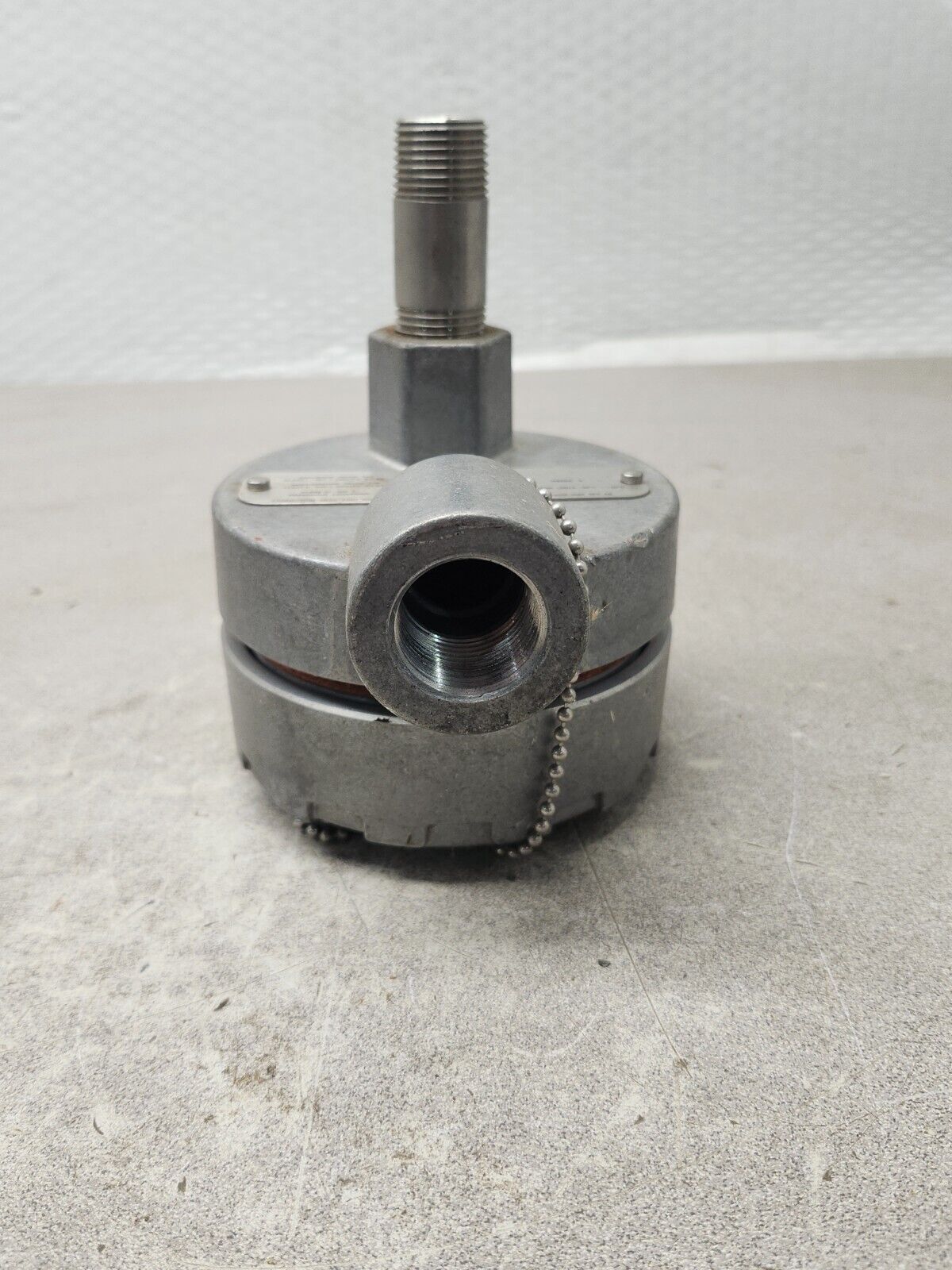 NEW NO BOX ROSEMOUNT CONNECTION HEAD NEMA 4 00079-0325-0002